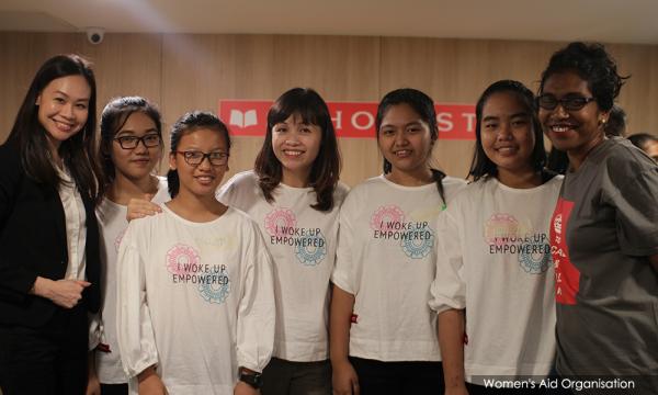 Build girls’ self-esteem through reading, says Teo