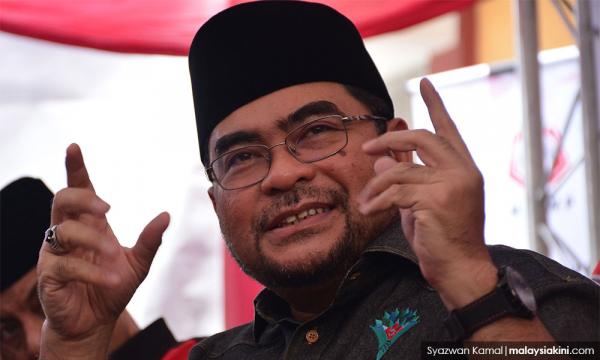 Mujahid keluar simpanan RM50,000 bantu penduduk Parit Buntar