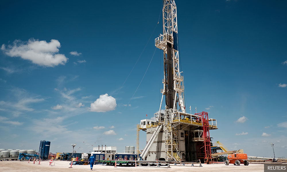 US crude oil trades below US$0 but futures up more than US$20