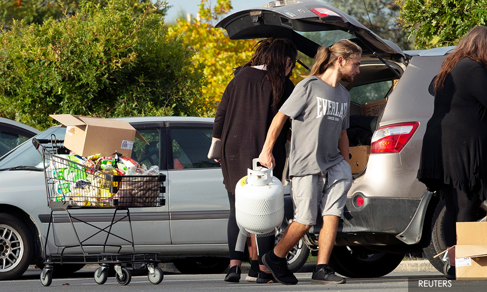 Auckland prepares for lockdown as mystery Covid-19 cases emerge