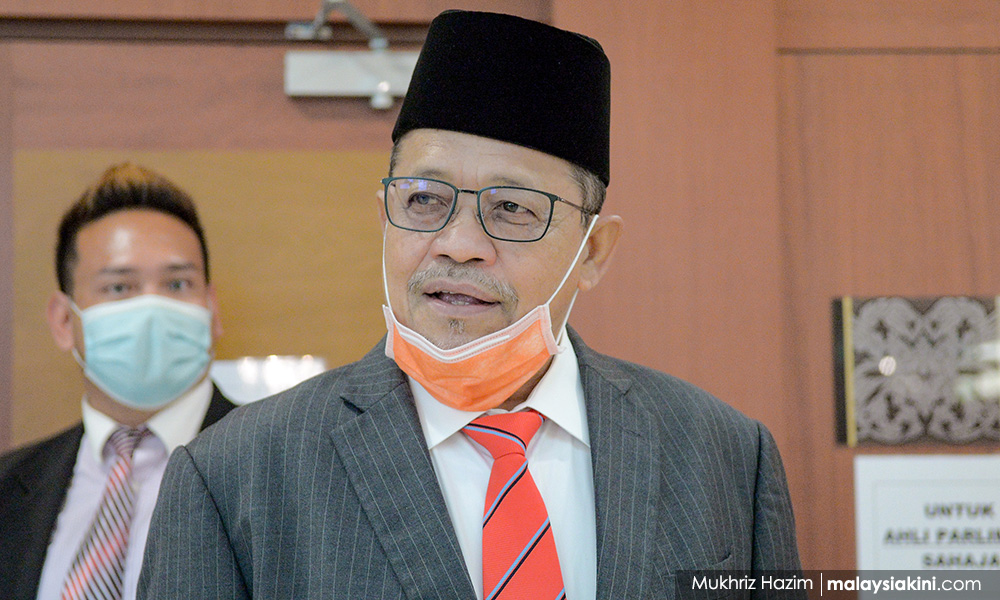 Shahidan dismisses ‘Umno to exit from PN’ as malicious rumour