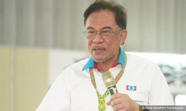 I can garner support to be PM - Anwar to Guan Eng