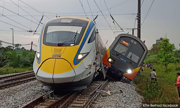 One passenger injured as two KTM trains scrape past each other