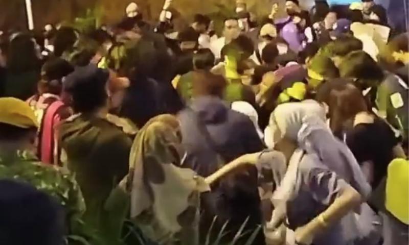 Crowd moshing at ministry-linked rock concert in Johor raises cops' ire