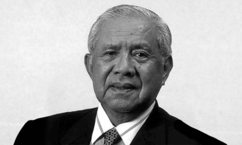 Umno stalwart Tengku Ahmad Rithauddeen dies at 94