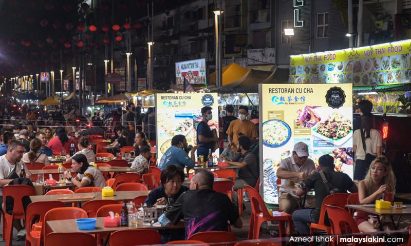 COMMENT | Let's enjoy a language buffet