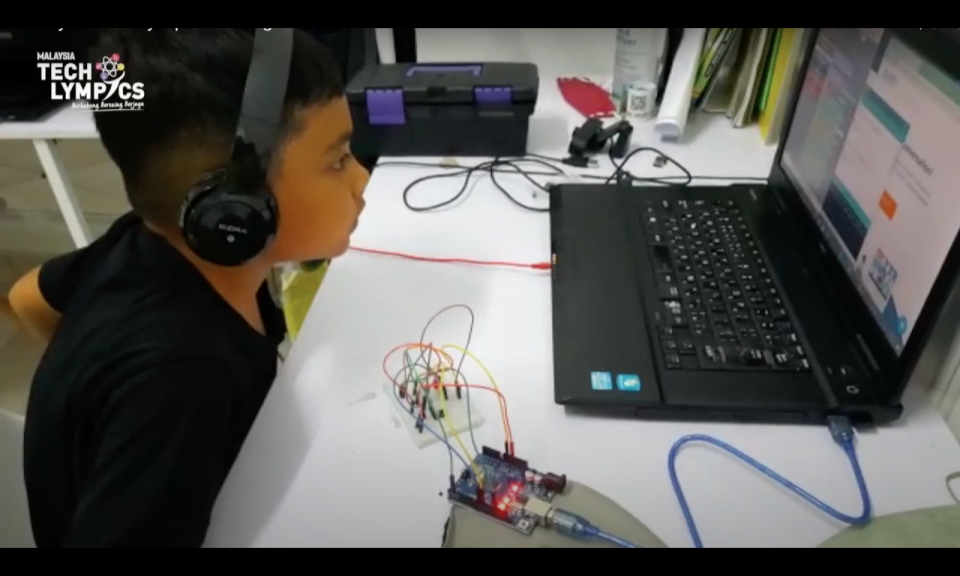 Malaysia Techlympics 2022: Amzar Mulhim berjaya membuat latihan pengekodan