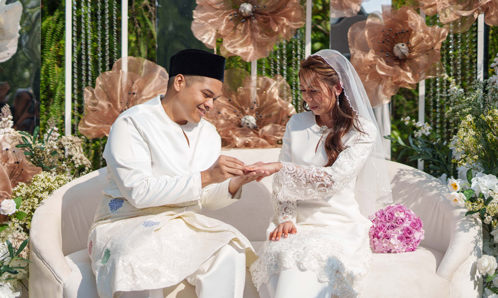 Aizat dah jadi suami Elyssa