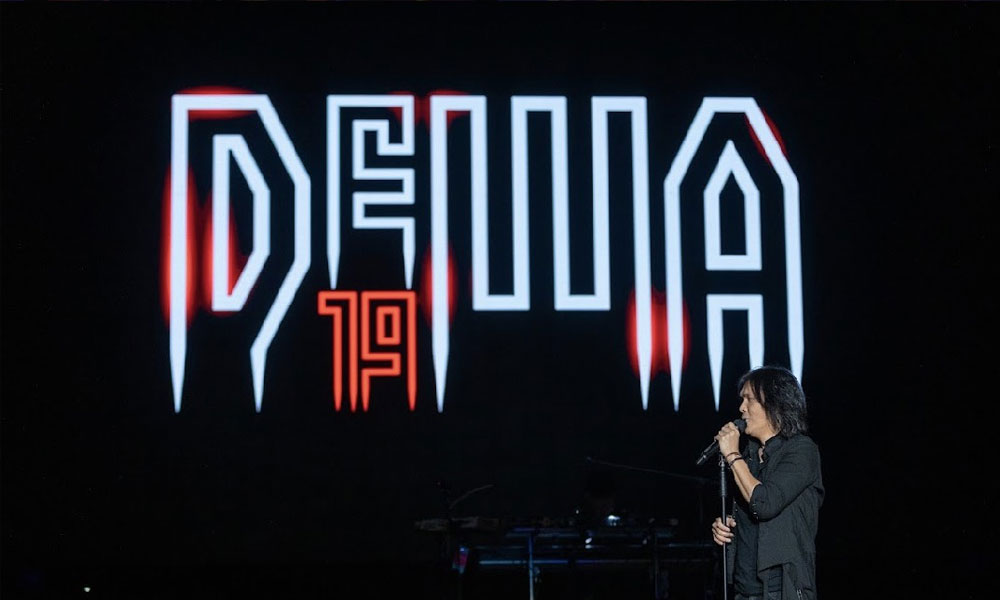 Konsert Dewa 19: Anda puas, kami lemas - Once