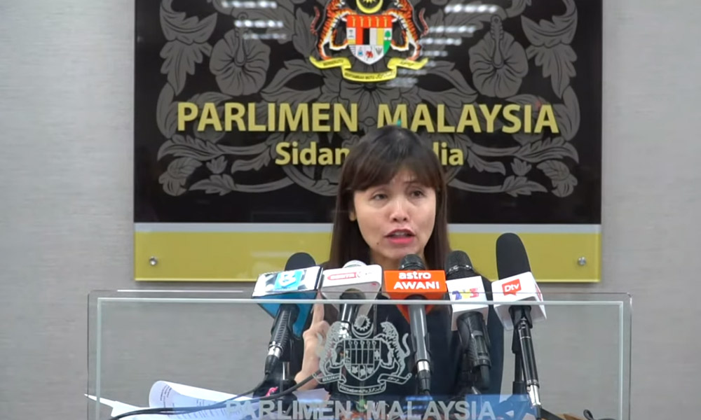 Teo grades Annuar an 'F' for inefficiency in delivering tablets