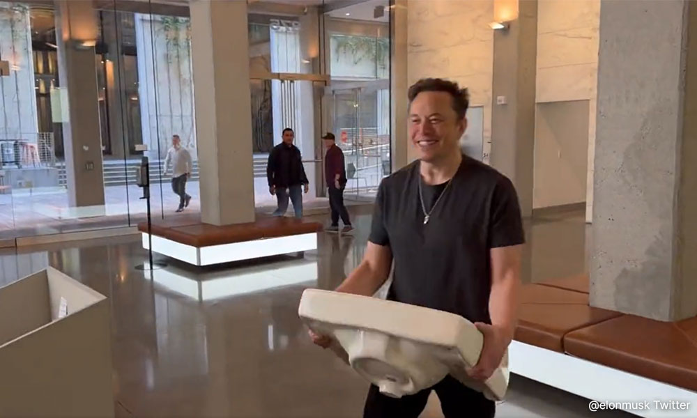 Elon Musk visits Twitter headquarters ahead of takeover deadline