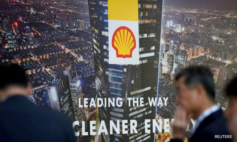 Shell to invest in second oil and gas project in a month