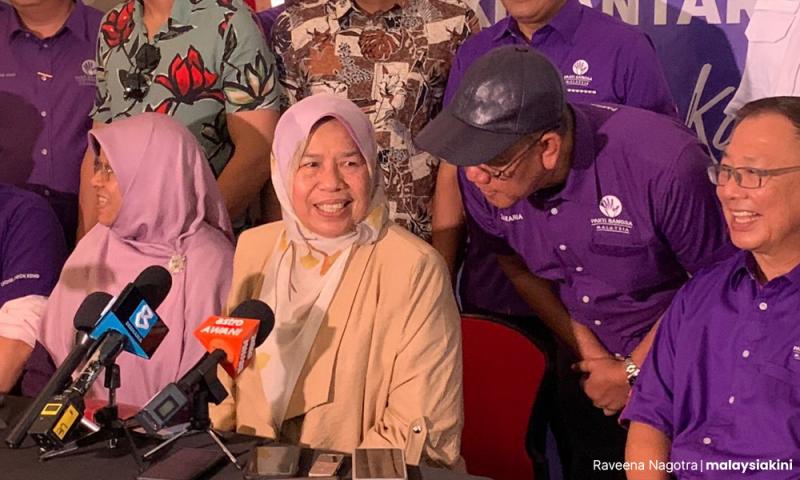 Di tengah masalah dalaman, Zuraida umum PBM bergerak solo PRU15