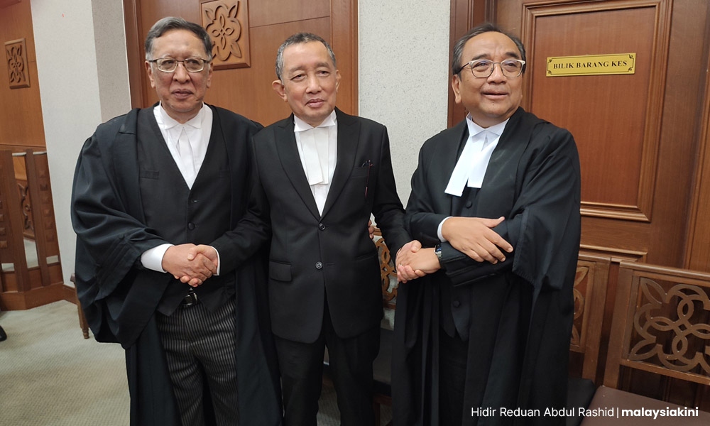 Two retired top judges called to bar before ex-subordinate
