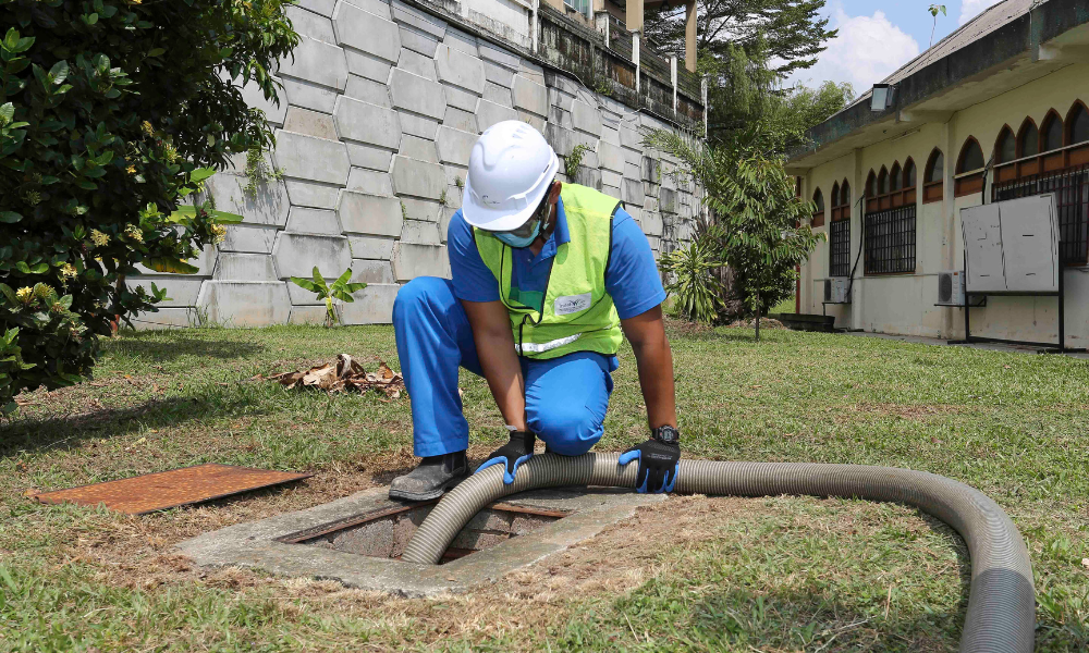 Kosongkan tangki septik individu anda sekurang-kurangnya dua tahun sekali