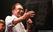 Malaysia Votes Anwar Expected To Lead Tight Race