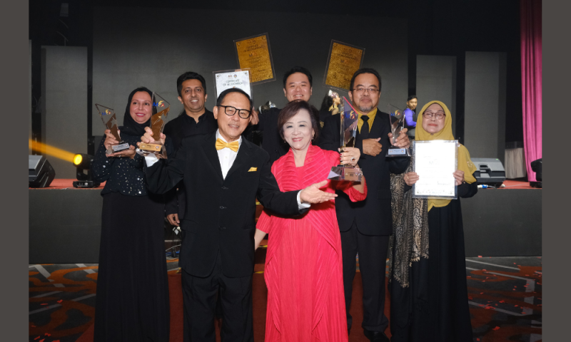 Marrybrown Honoured With Best Franchise Award At Malaysian Franchise ...
