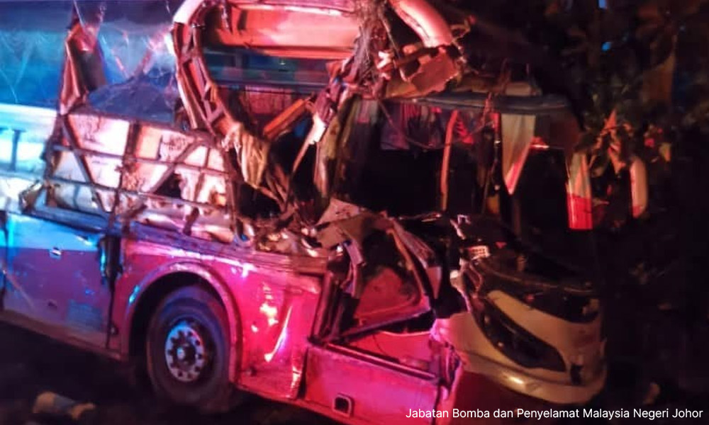 Express bus driver killed, 8 injured in crash