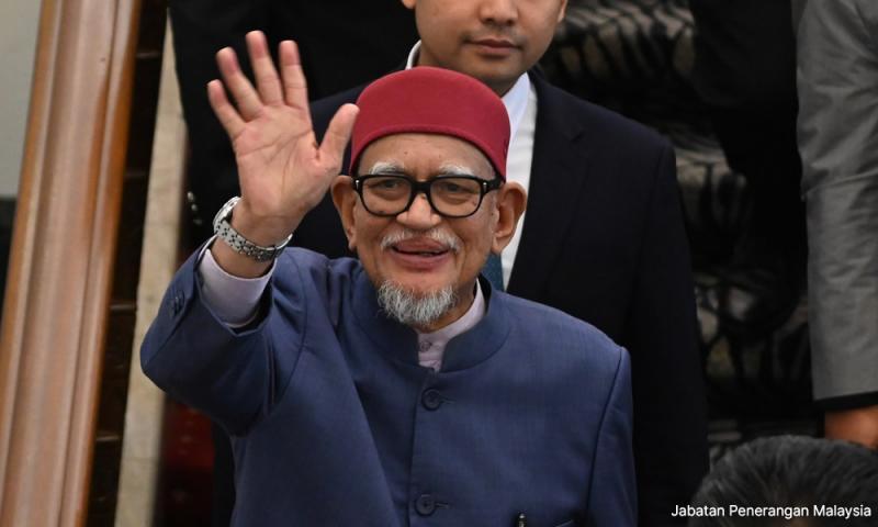 'Vengeful' Anwar will target Hadi next, Wan Saiful claims