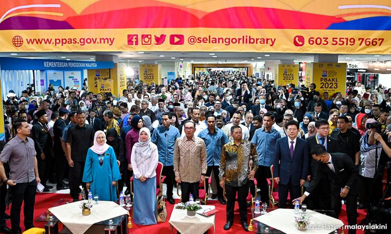 ULASAN | Apa beza PBAKL dengan pesta buku lain?