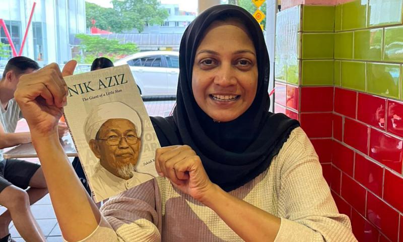 Journalist's book on Nik Aziz deciphers iconic leader