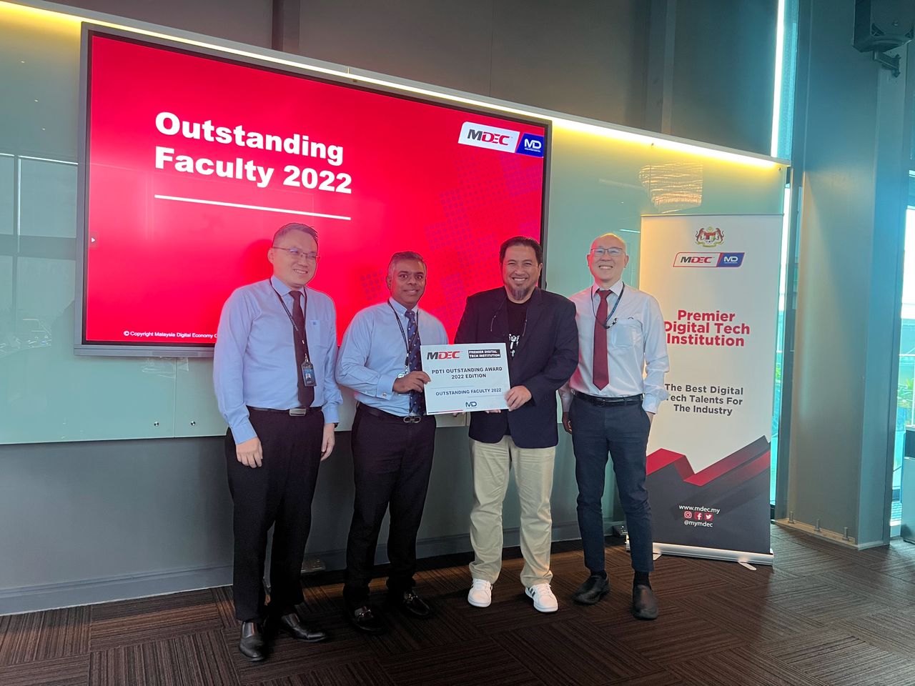 APU bags MDEC PDTI Outstanding Faculty Award