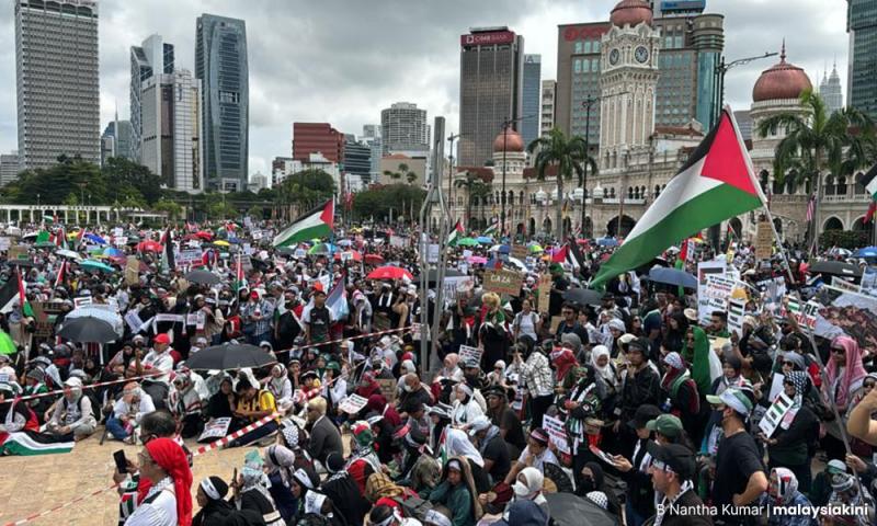 Cries of 'Free Palestine' ring out at Dataran Merdeka