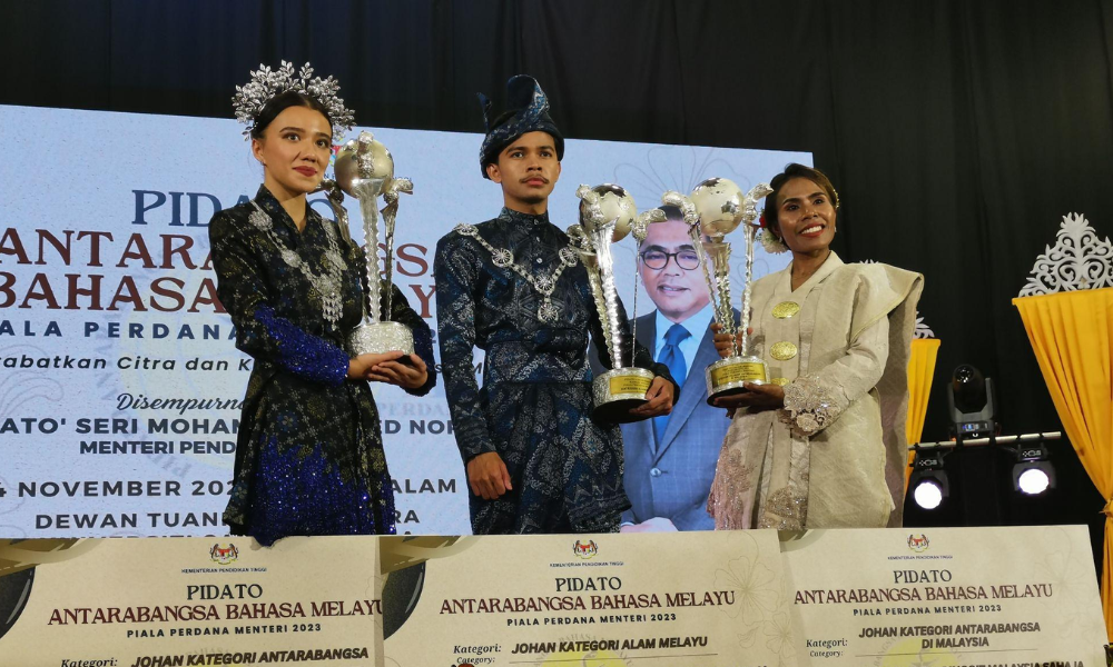 Bahasa Melayu sebagai bahasa ilmu dan budaya semakin menyinar di ...