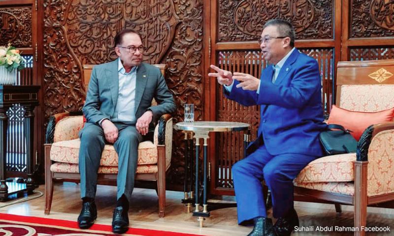 Lagi MP Bersatu tampil nafi ditawar habuan, diugut untuk sokong Anwar