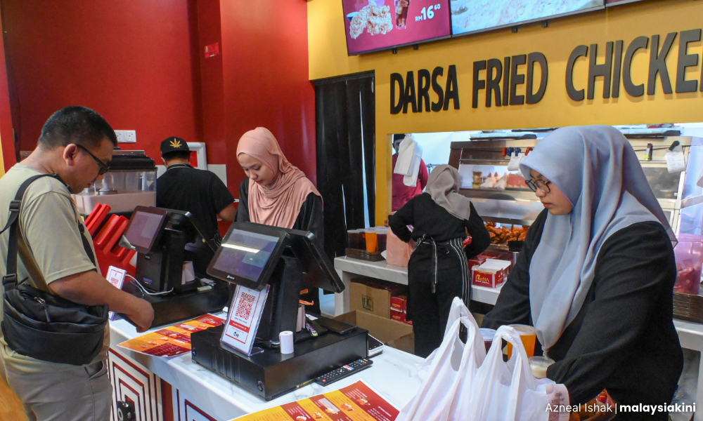 Isu type C: Syarikat ayam goreng DFC pindah 'admin' FB ke bahagian lain