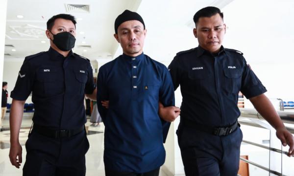 Amang seksual: PU Azman dipenjara 7 tahun, 2 sebatan