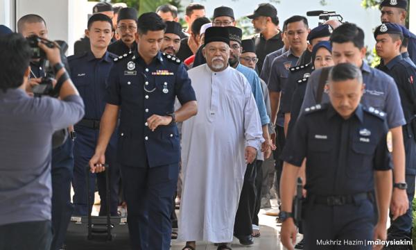 22 individu, termasuk CEO GISBH mengaku tak bersalah