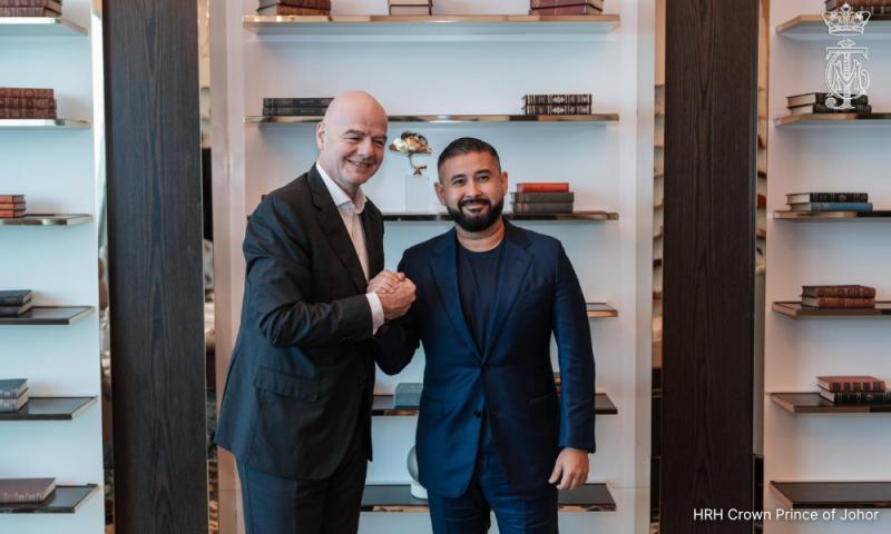 Tunku Ismail briefs Fifa president on M'sian team 'project'