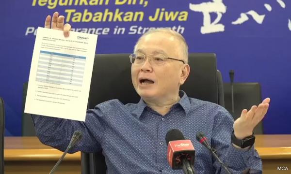 Wee disputes ministry's '85 seats' in STPM top scorer's case