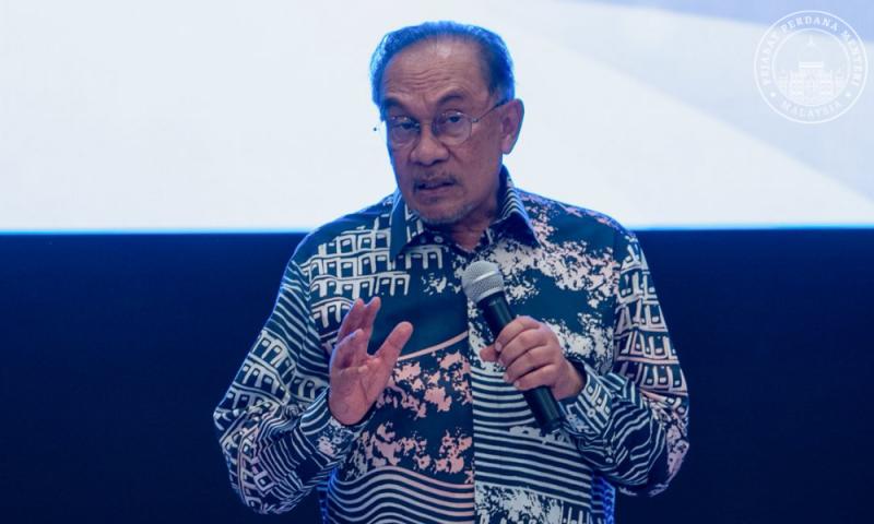 PM rebukes those celebrating Najib's fate, Shamsul calls for empathy
